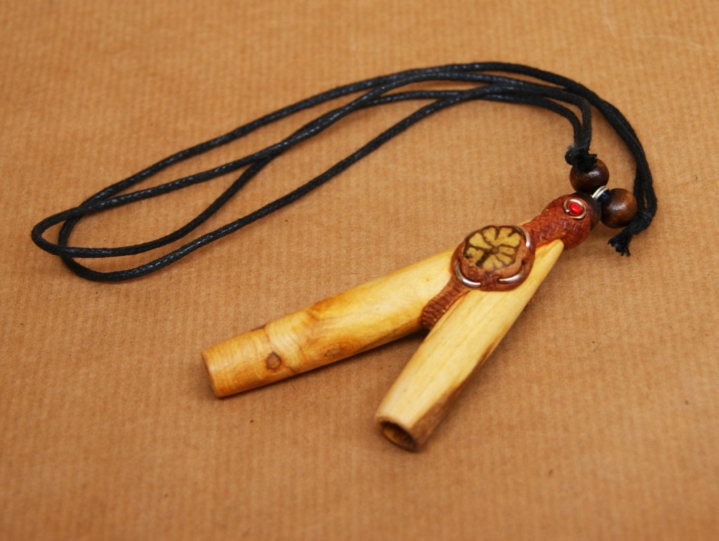 Kuripe with cord (aka Kuripe, blowpipe, self-applicator for Rapé) at Katukina - Tribal Rapé ...