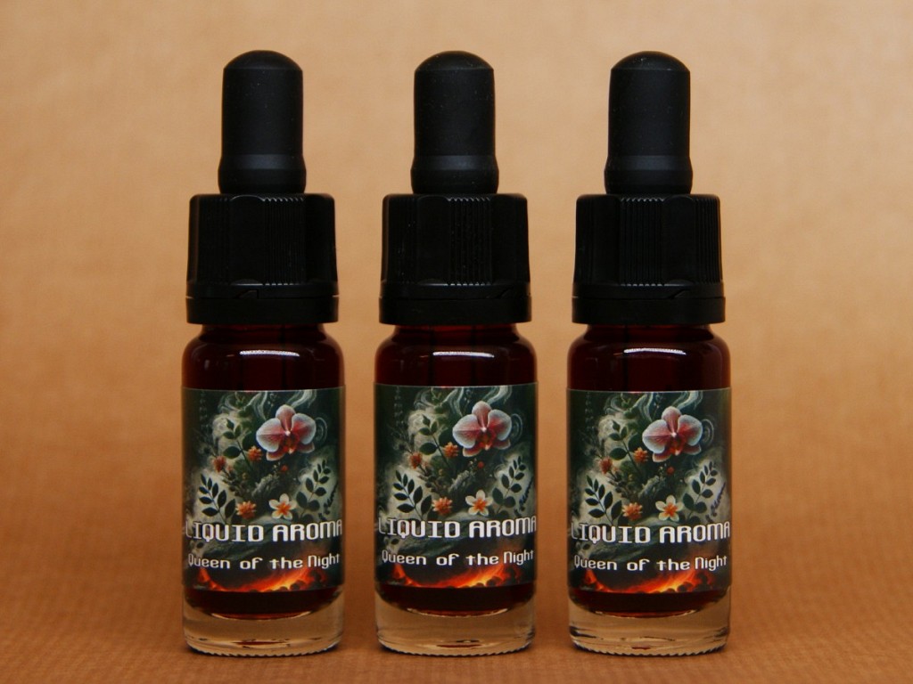 Liquid Aroma - Queen of the Night at Katukina - Tribal Rapé, Mapacho ...