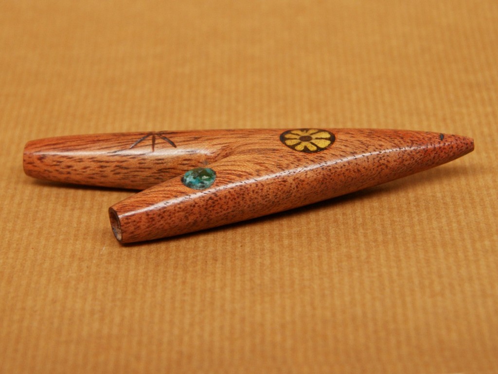 Kuripe with Caapi and Criscola (aka Kuripe, blowpipe, self-applicator for Rapé) at Katukina ...