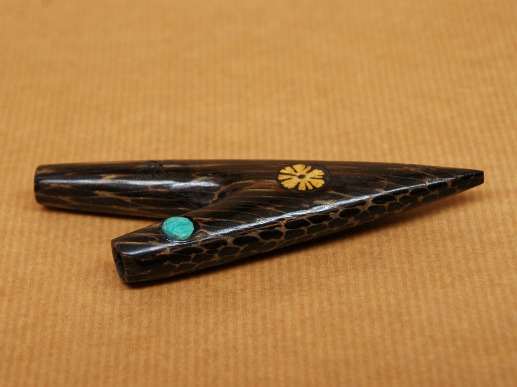 Kuripe with Caapi and Criscola (aka Kuripe, blowpipe, self-applicator for Rapé) at Katukina ...