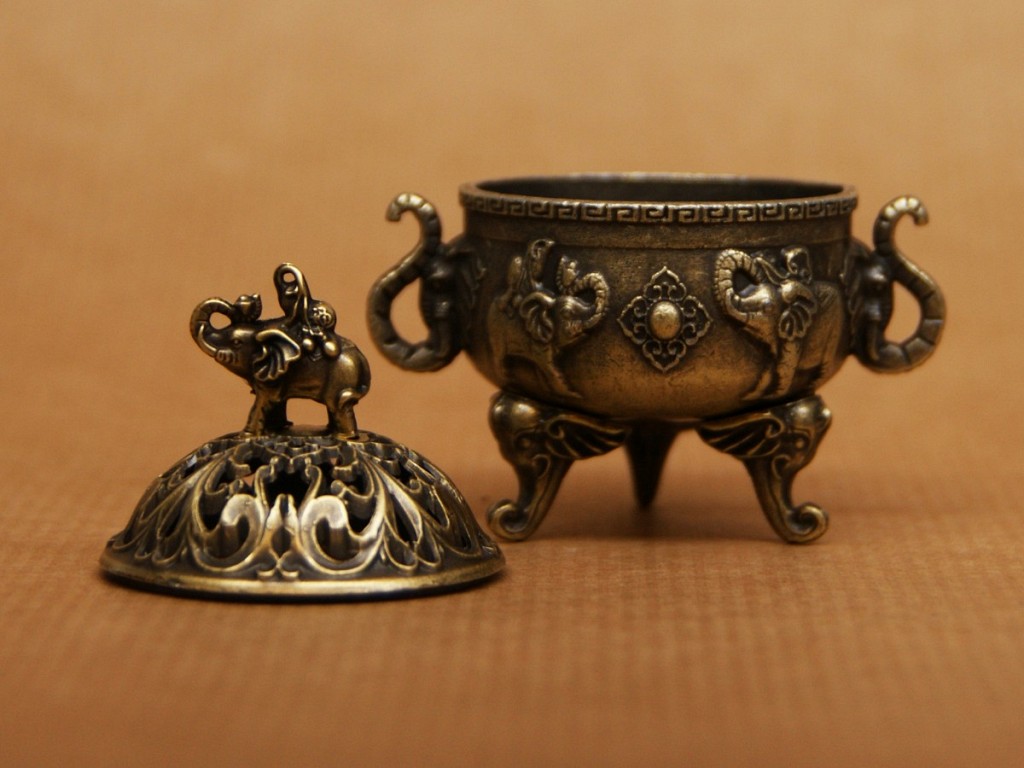 Incense burner Elephant pot (charcoal incense holder, herb burner) at ...